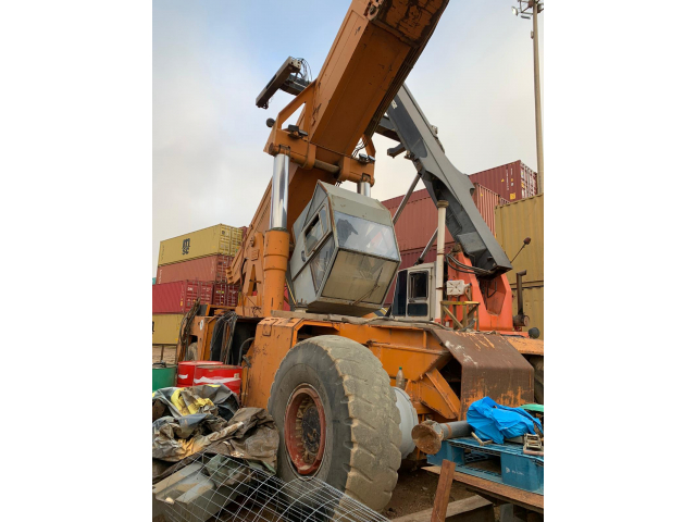 Reach Stacker Belotti Genova